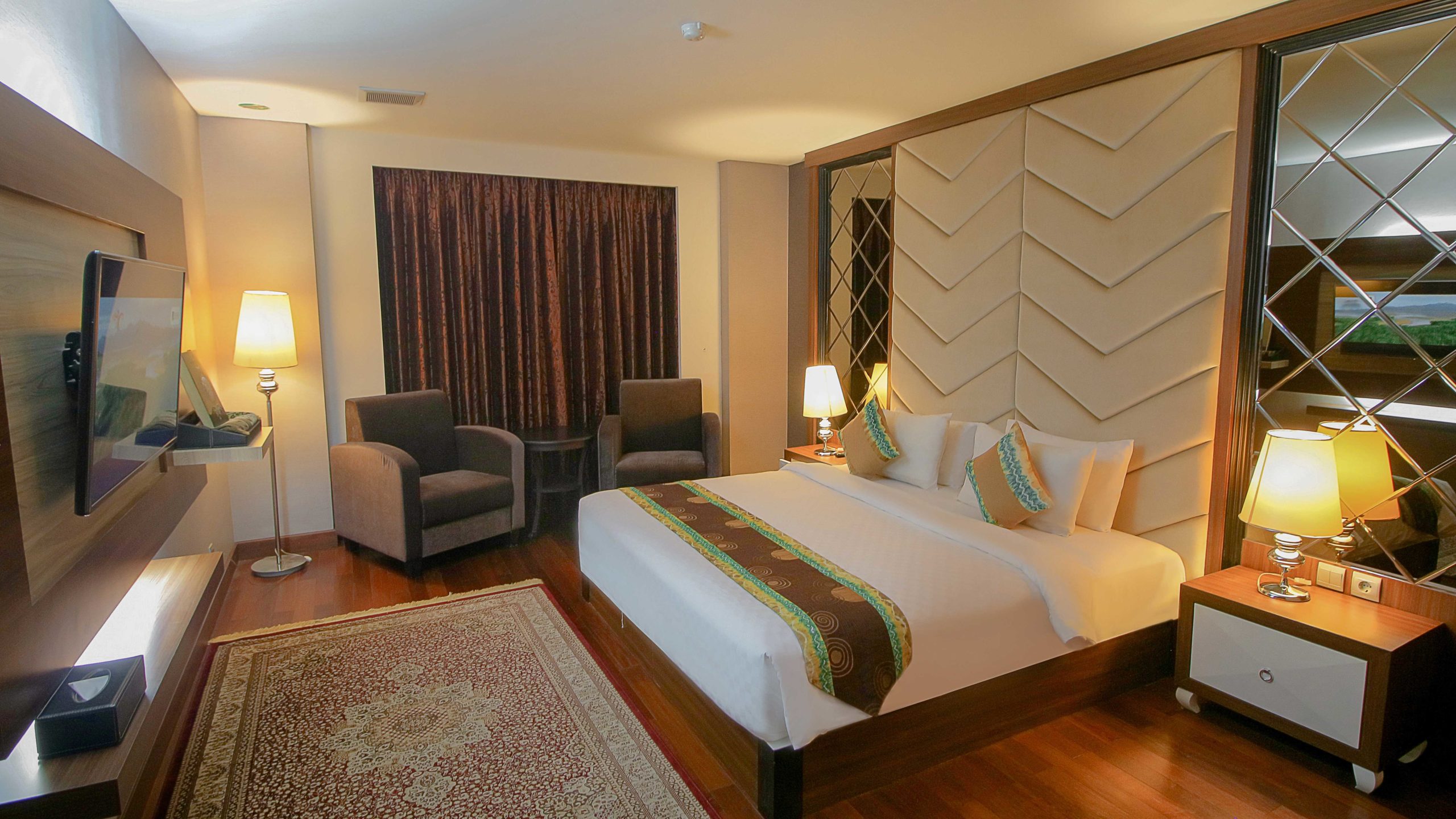 Grand Qin Hotel